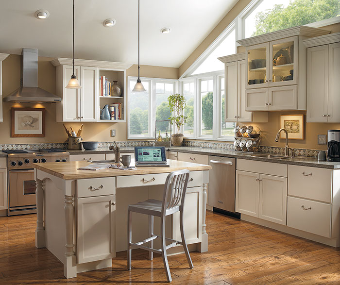 Diamond at Lowes - Gresham Maple Thatch